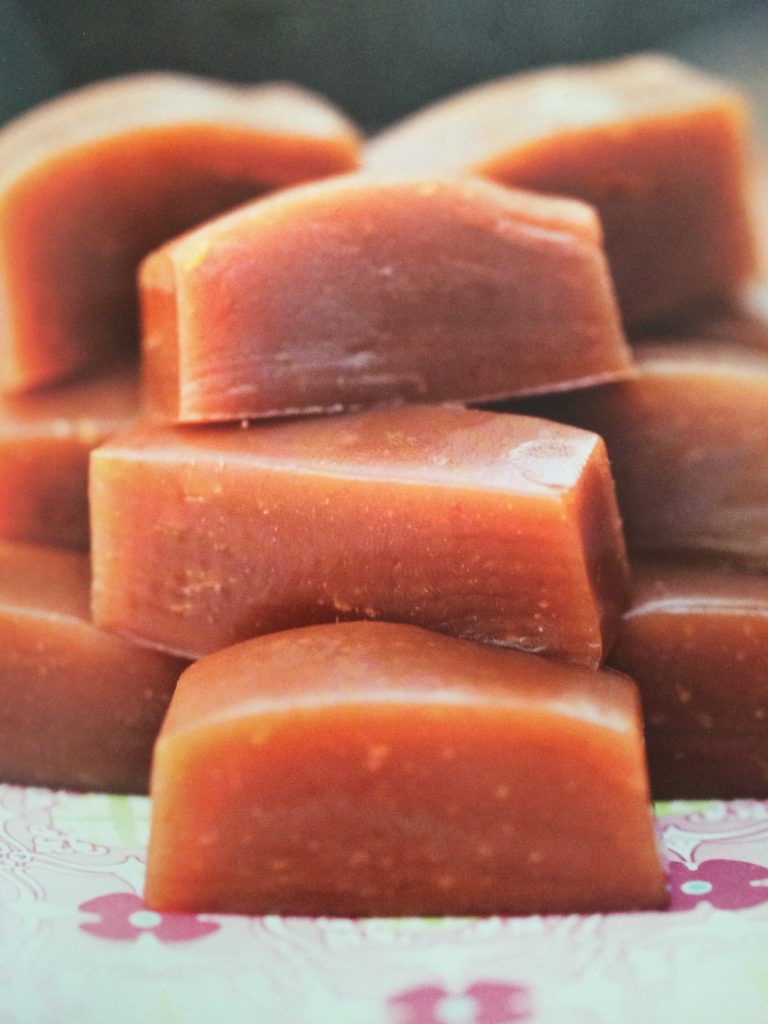 Calugas – Virginia Demaría